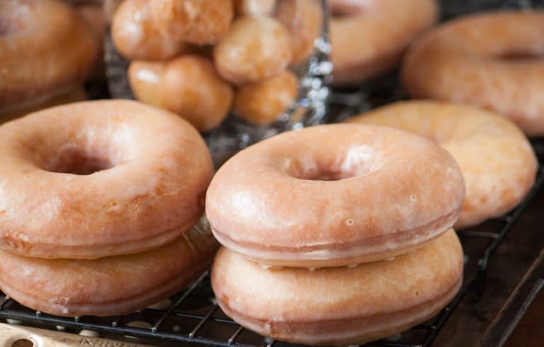 How to Make Donuts from Scratch - Chipa by the Dozen