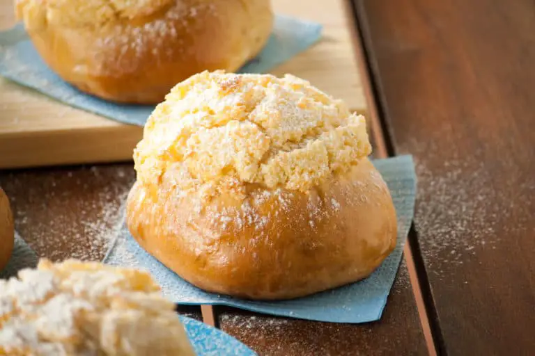 Pão de Deus (Pan Portugués) - Chipa by the Dozen