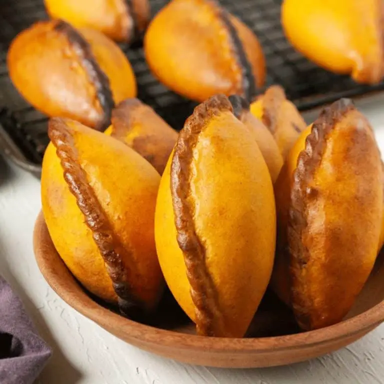 Llajua (Bolivian Spicy Sauce) - Chipa by the Dozen