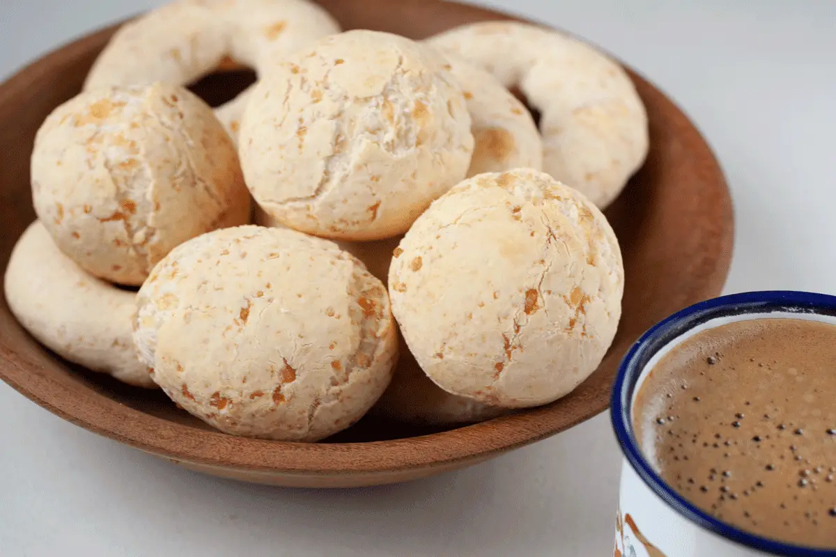 Cuñapé al Horno (Pan Boliviano) - Chipa by the Dozen
