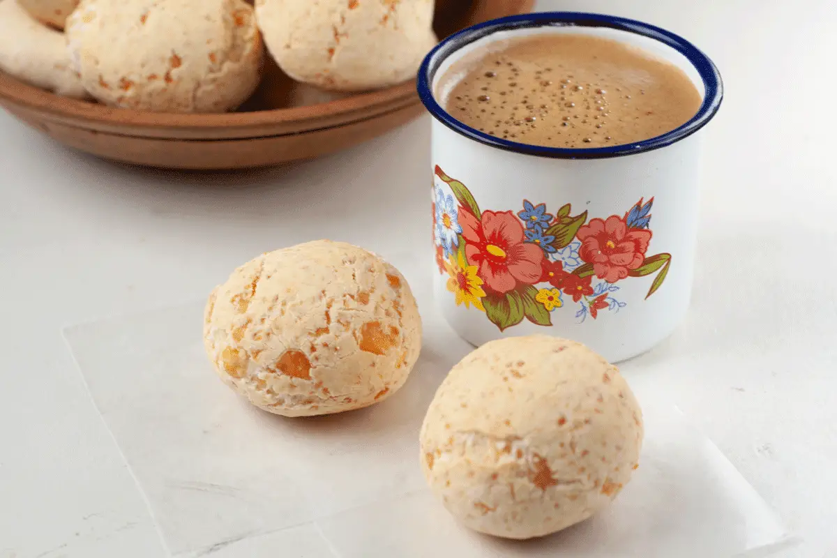 Cuñapé al Horno (Pan Boliviano) - Chipa by the Dozen